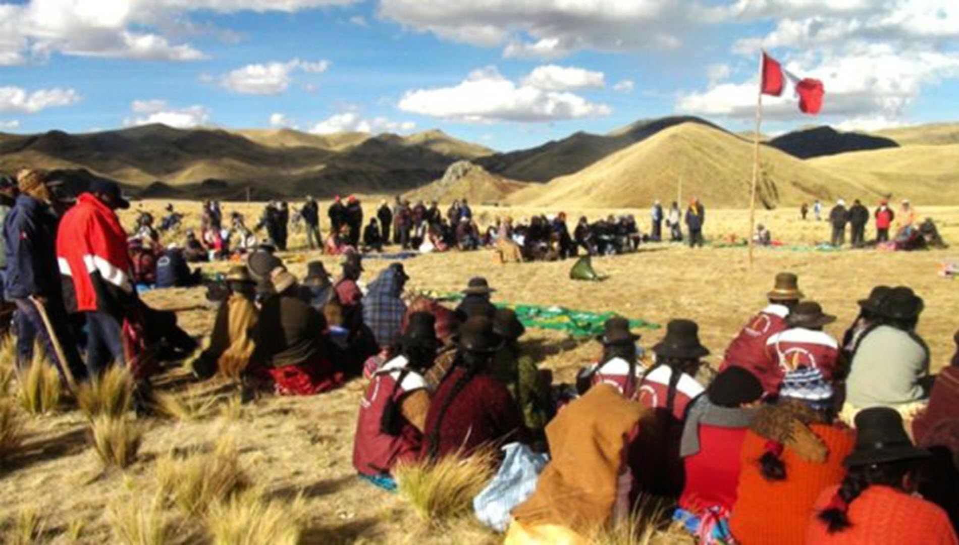 indígenas_perú - RLIE